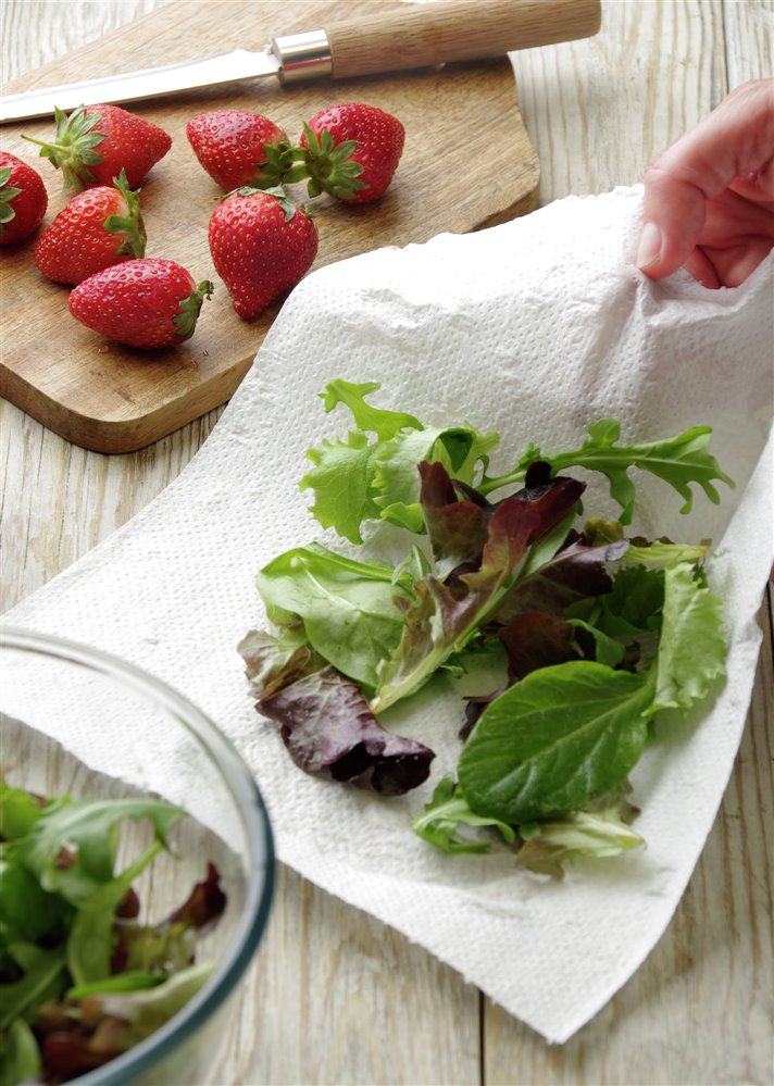 Ensalada con rabanitos y fruta
