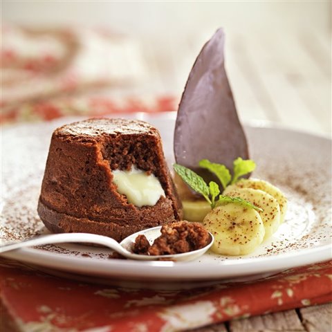 Falso suflé de plátano y chips de chocolate