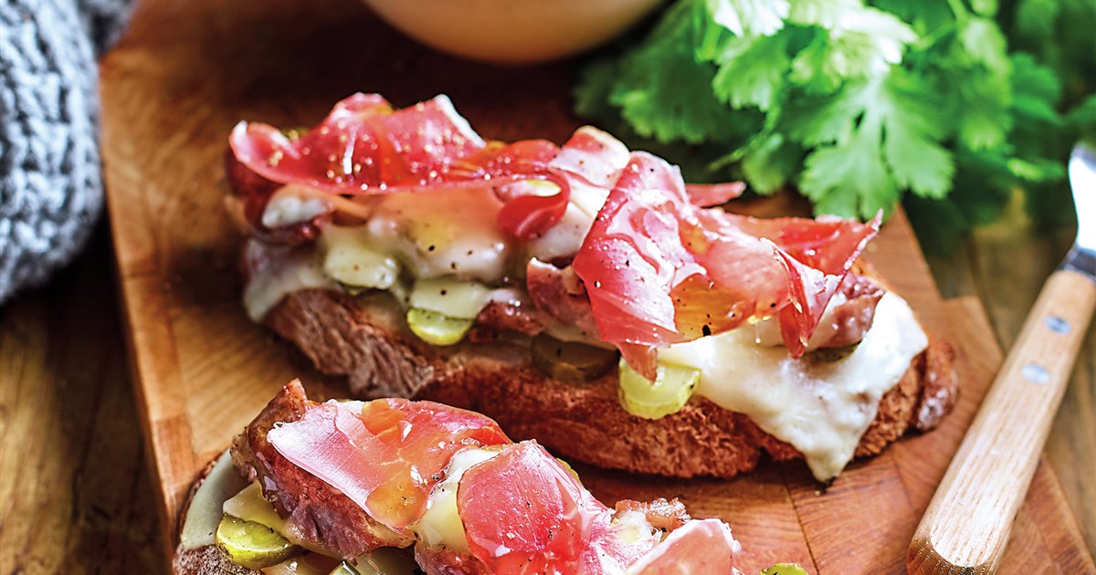 Tosta "cubana" con jamón ibérico