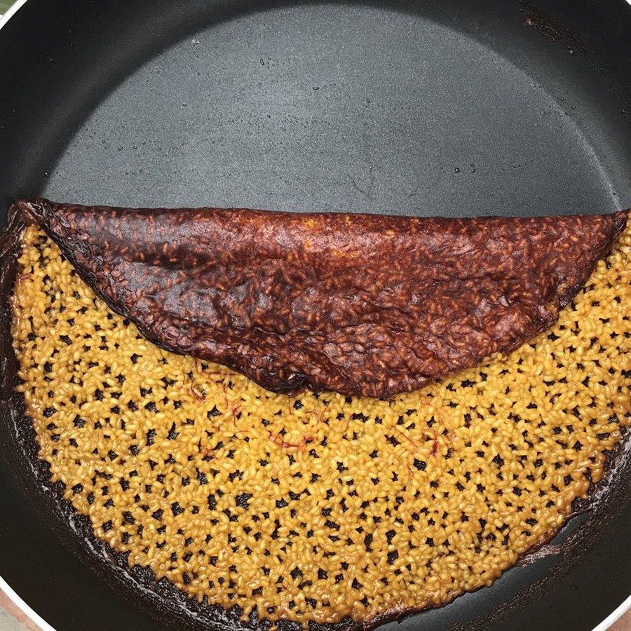 Cómo hacer el arroz socarrat que triunfa entre los grandes chefs