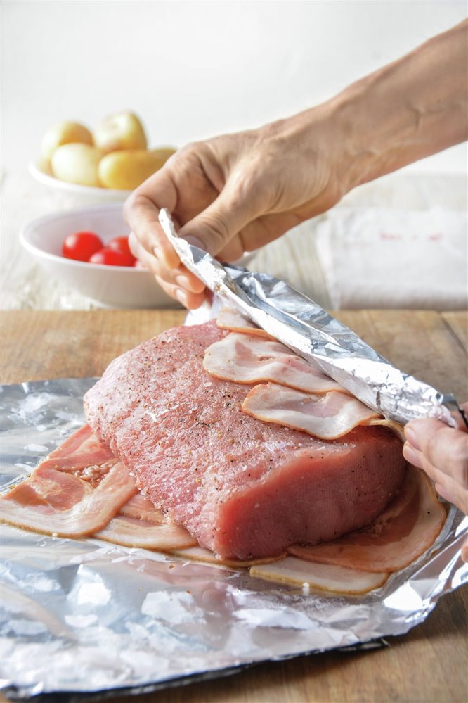 Lomo de cerdo con beicon glaseado