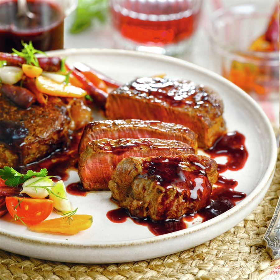 Filet mignon con salsa de vino