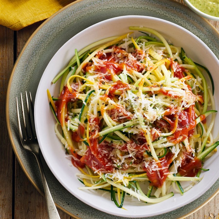 Receta Hermanos Torres Espaguetis De Calabacín Con Queso Y Tomate