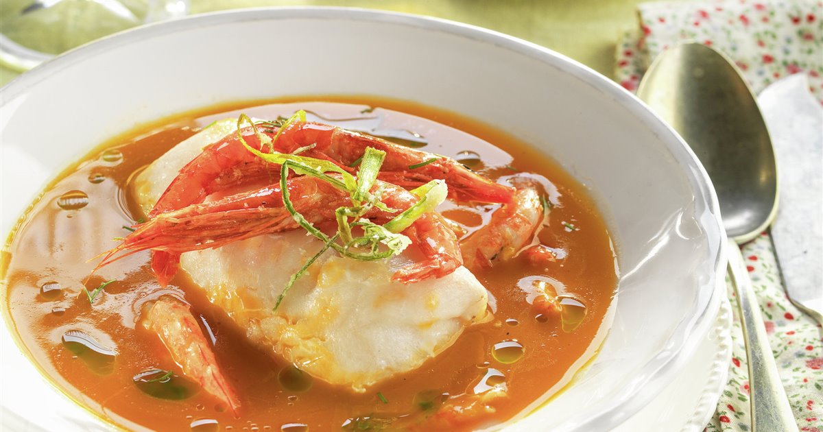 Sopa de pescado de merluza y gambas