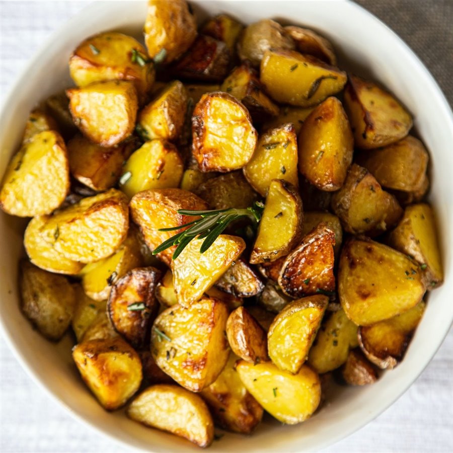 ¿Por qué es mejor comer las patatas con piel?