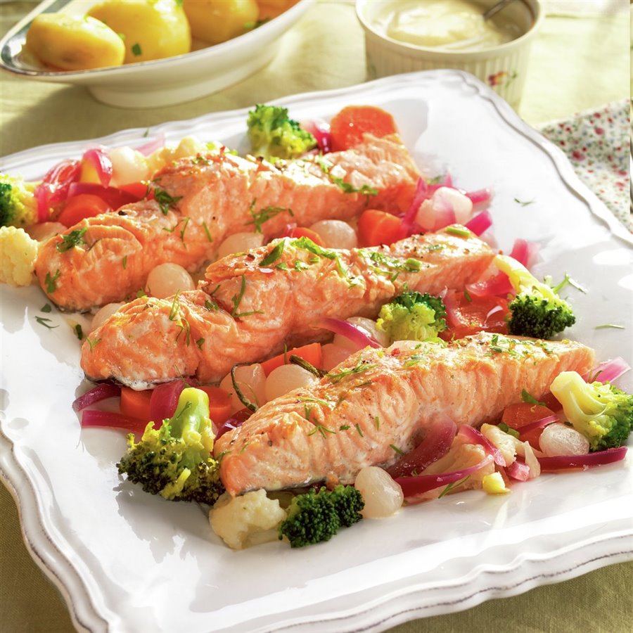 Salmón con verduritas