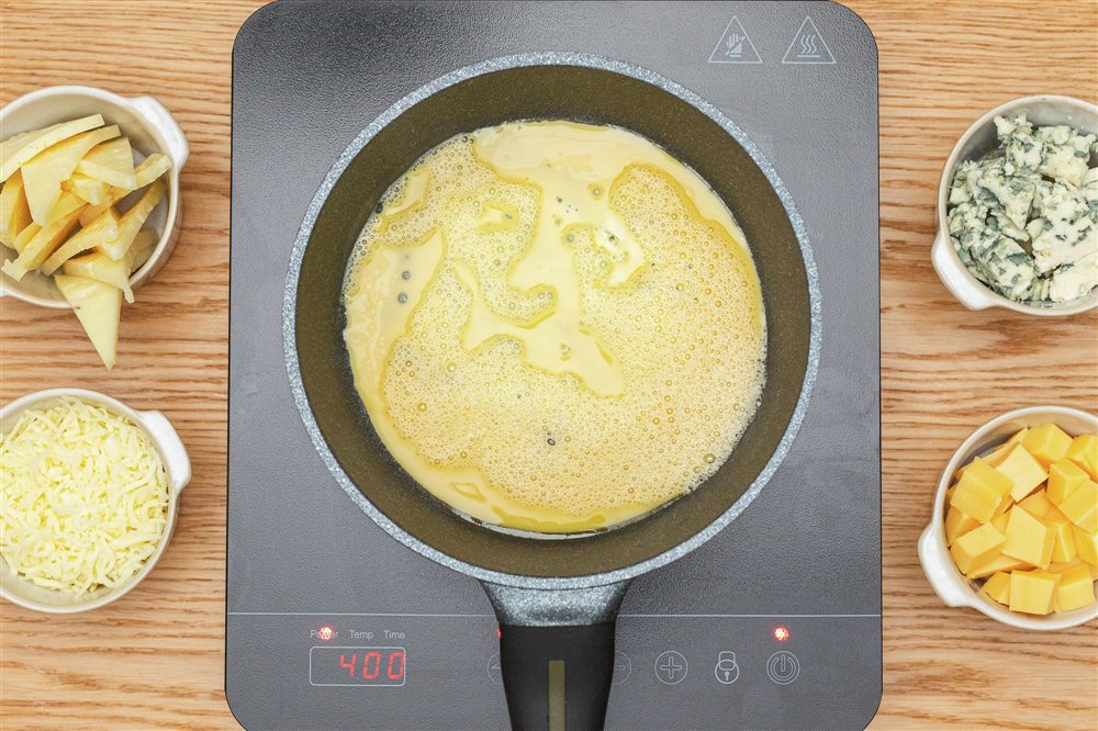 Tortitas con huevo y quesos (deliciosas y rápidas)