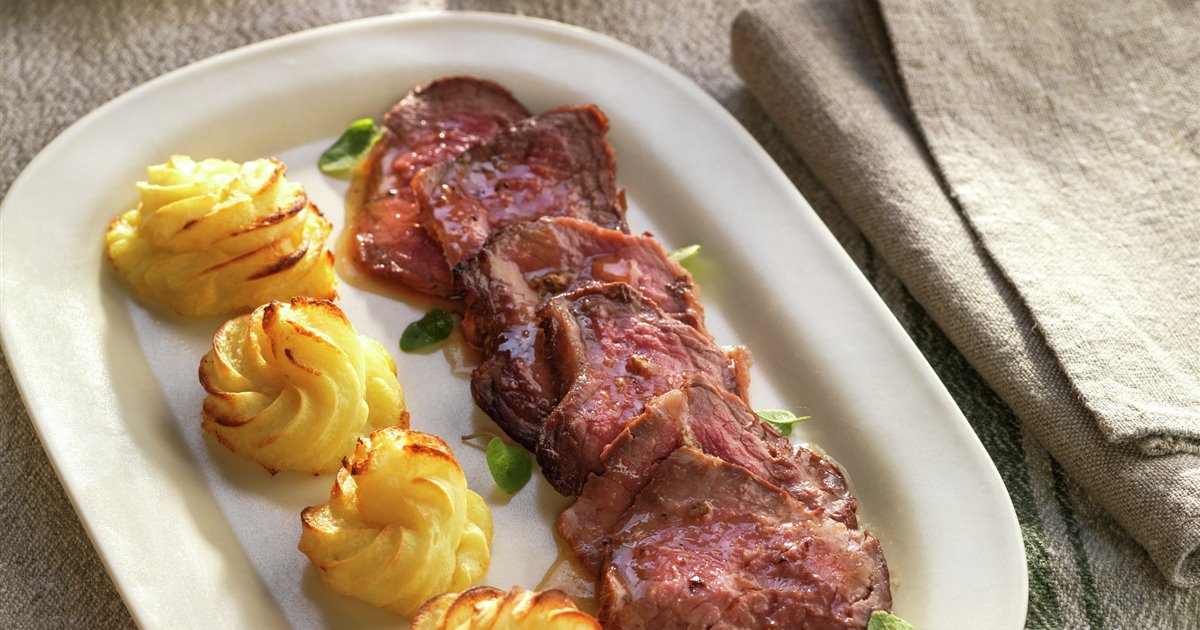 Rosbif con patatas duquesa