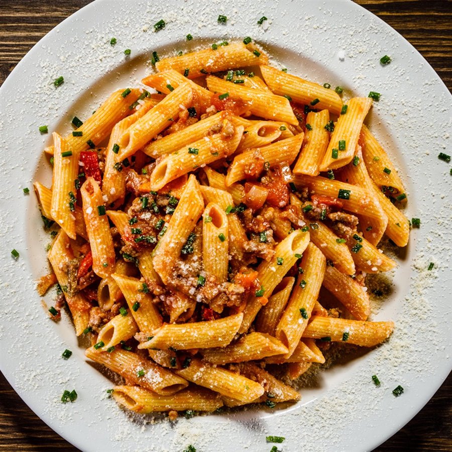 La receta de macarrones a la boloñesa de Eva González que enamora a los ...