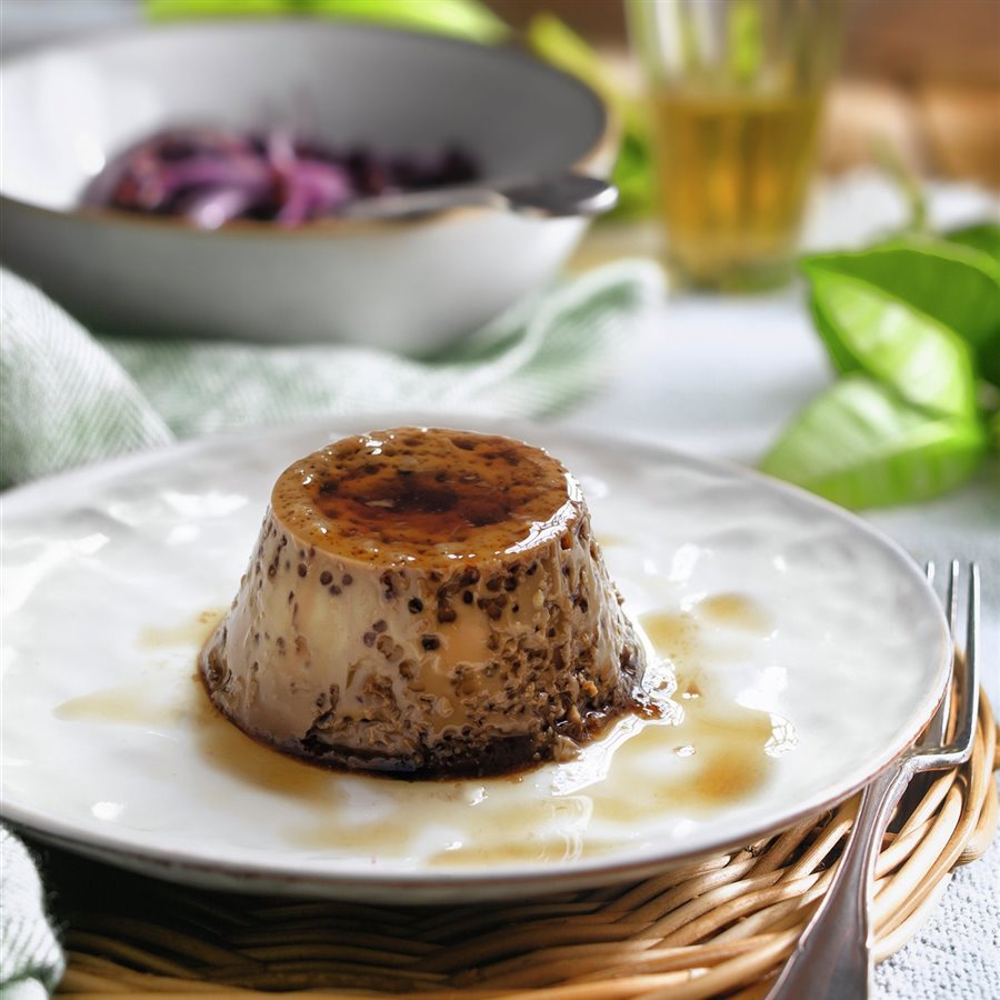 Flan de café del chef Ricard Camarena