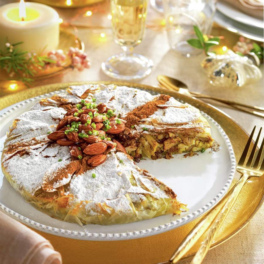 Pastela marroquí de pollo con frutos secos