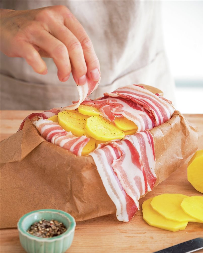 Pastel de patata envuelto en beicon