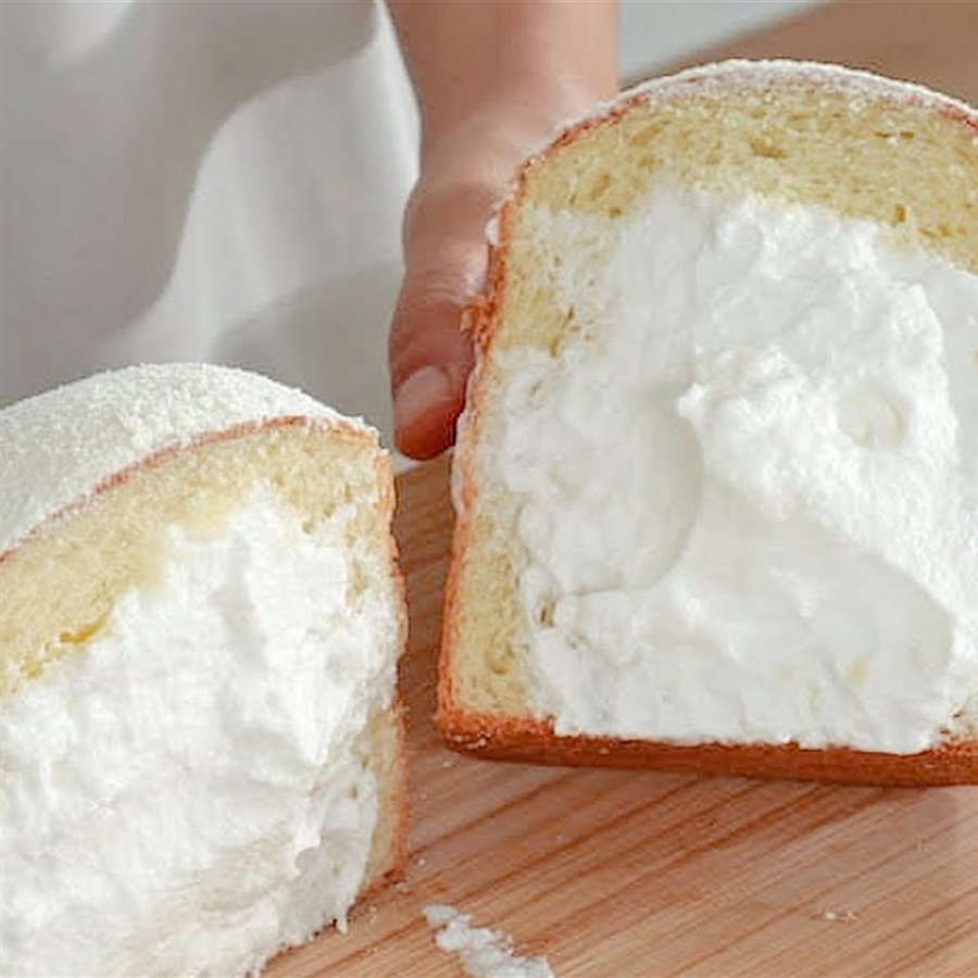 Pan dulce relleno de nata ¡para los más golosos!