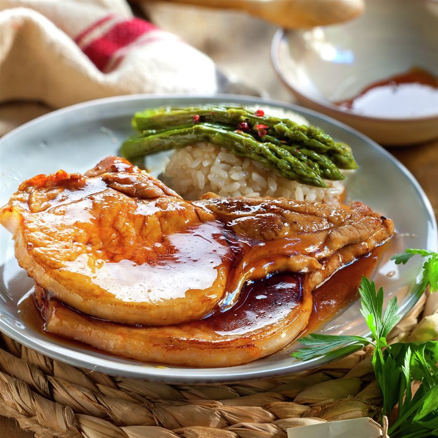 Chuletas de cerdo con salsa de soja y miel