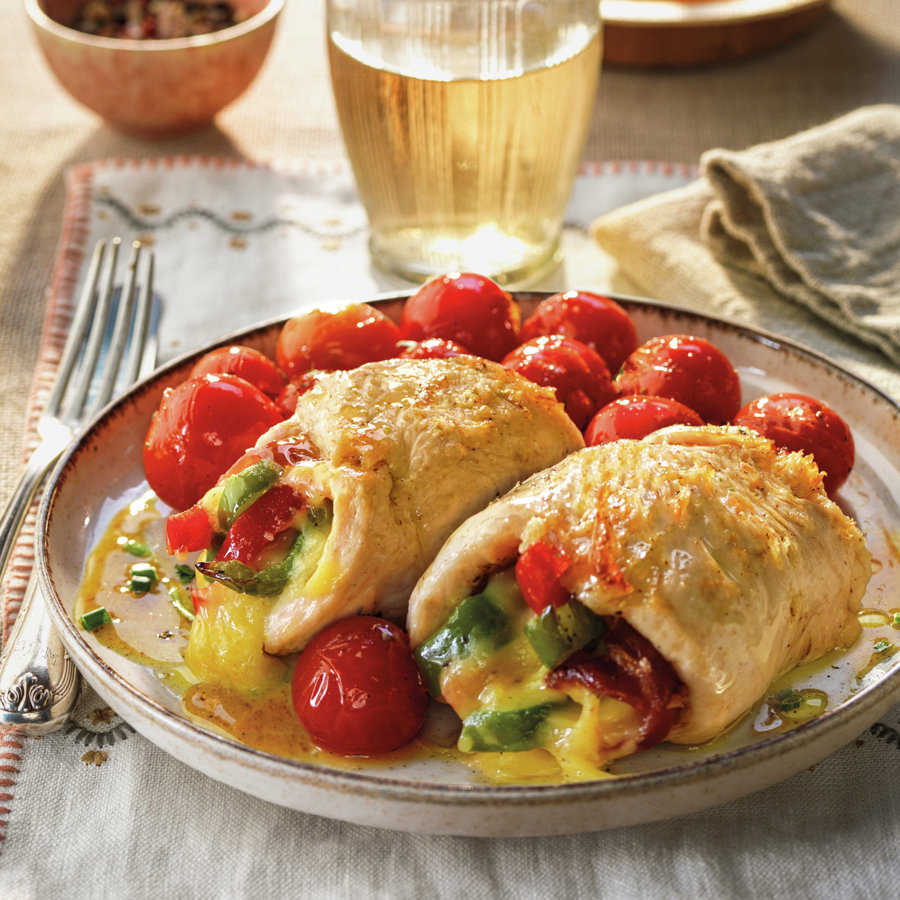 Rollitos de pollo rellenos de jamón, queso y pimientos - Lecturas