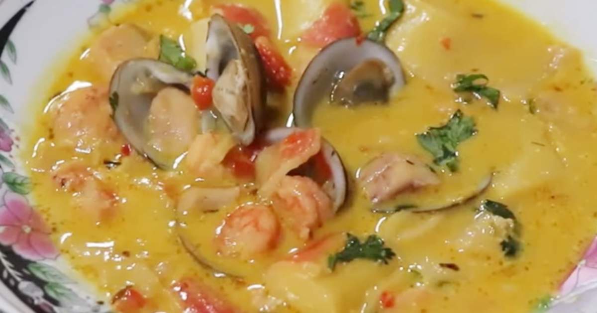 Cazuela de marisco de la abuela colombiana (con leche de coco)