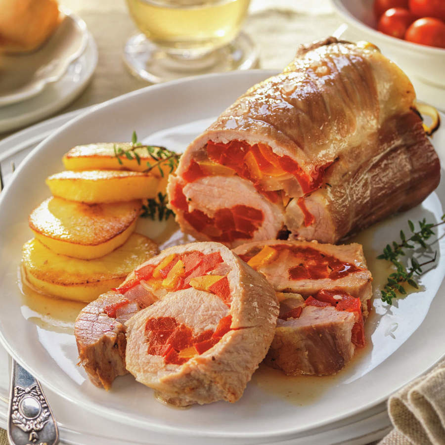 Lomo de cerdo al horno relleno de pimientos