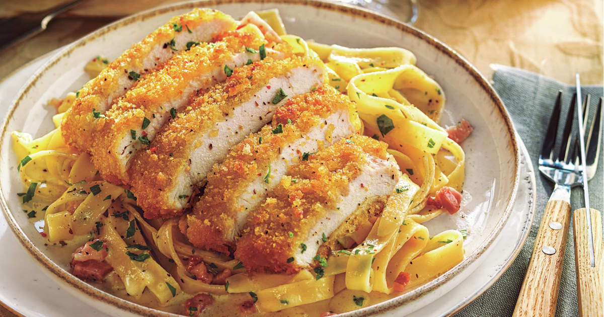 Escalope de pollo con pasta para triunfar en un menú infantil