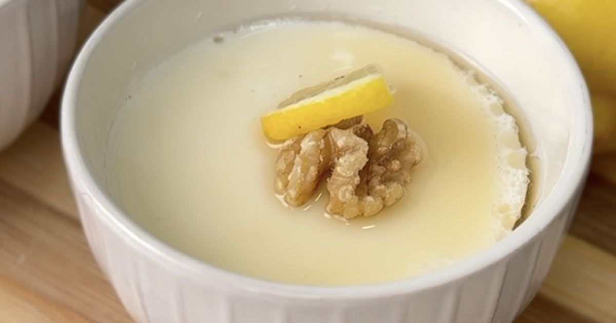 Cuajada casera con miel y nueces, postre fácil y tradicional de la ...