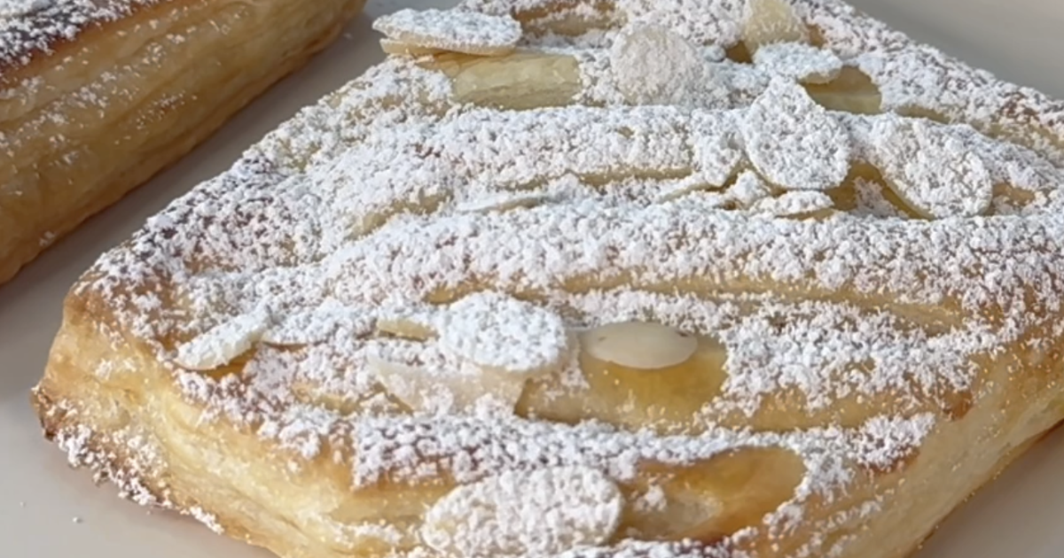 Pastelitos de hojaldre rellenos de crema de limón, receta de la abuela ...