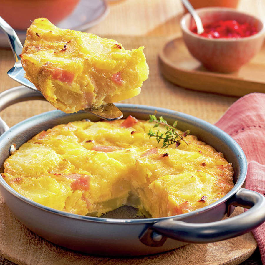 Tortilla de patata, cebolla y lacón ¡al horno!