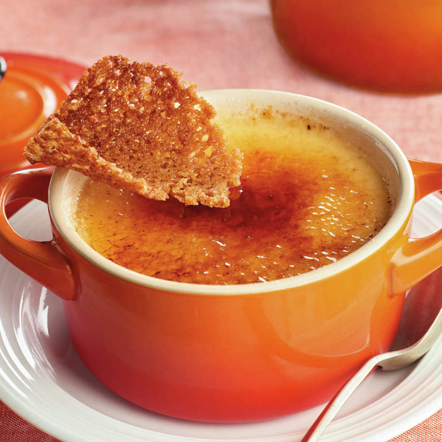 La receta de crema catalana de Toñi Moreno, un postre casero irresistible