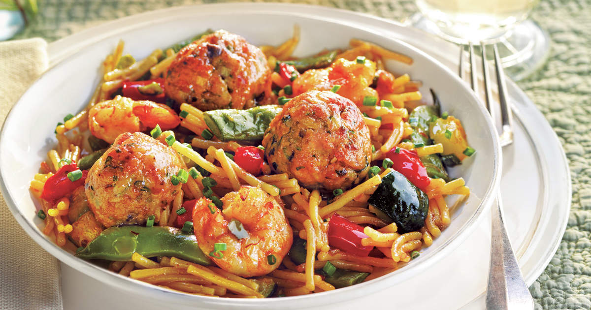 Fideos con verduras y albóndigas de caballa, receta muy completa ideal ...