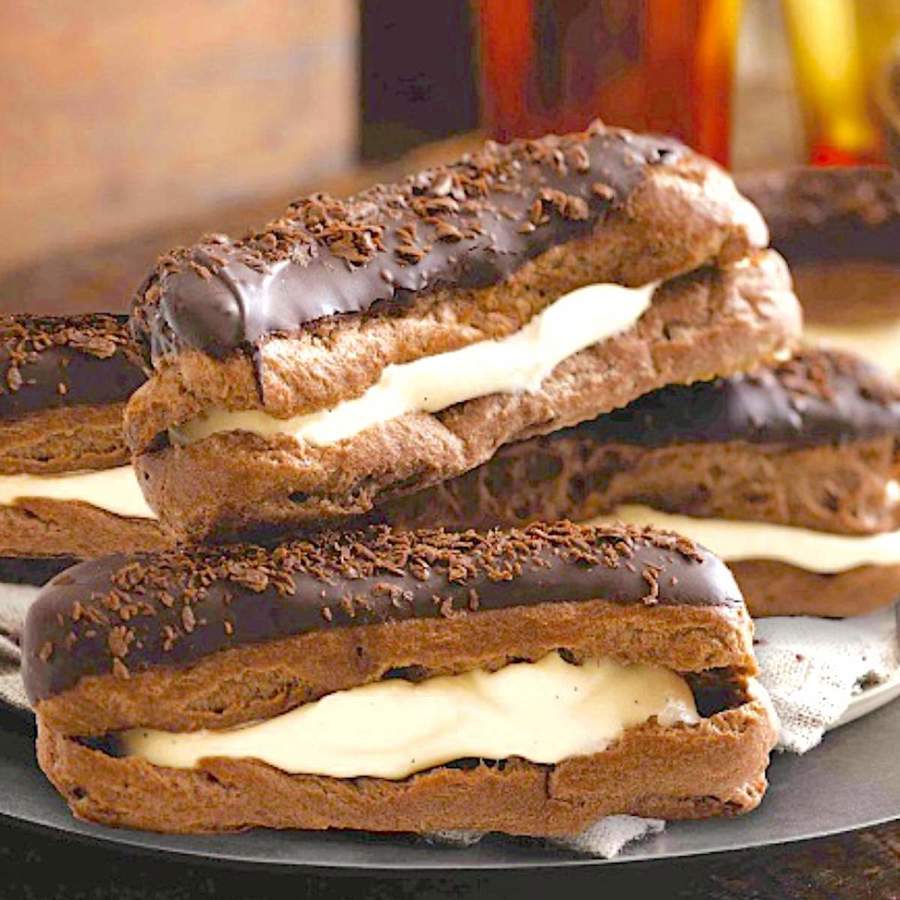 Bocaditos de chocolate rellenos de nata, el postre ideal para este domingo