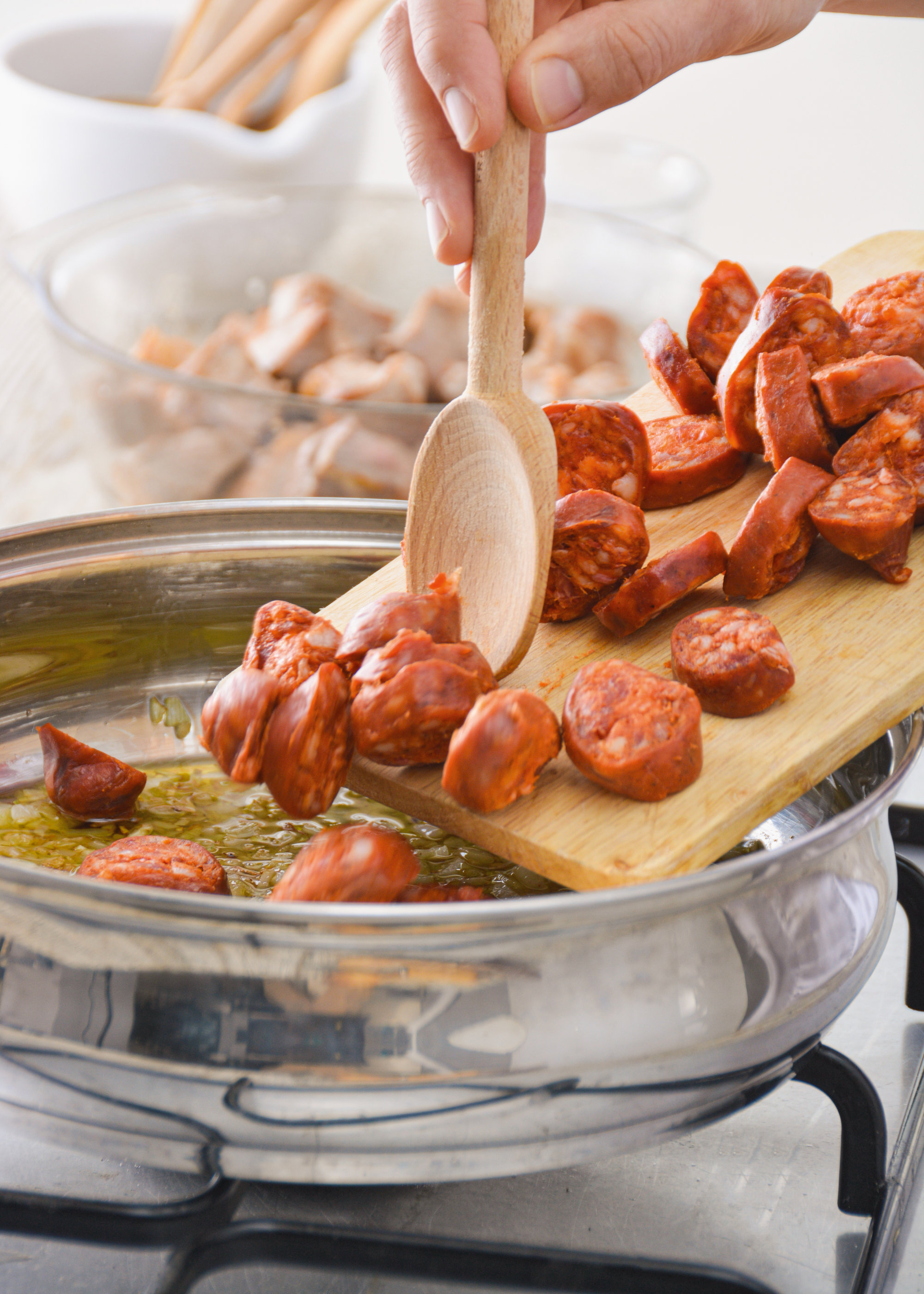 Carcamusas con patatas y chorizo: el plato típico de Toledo que no se ...