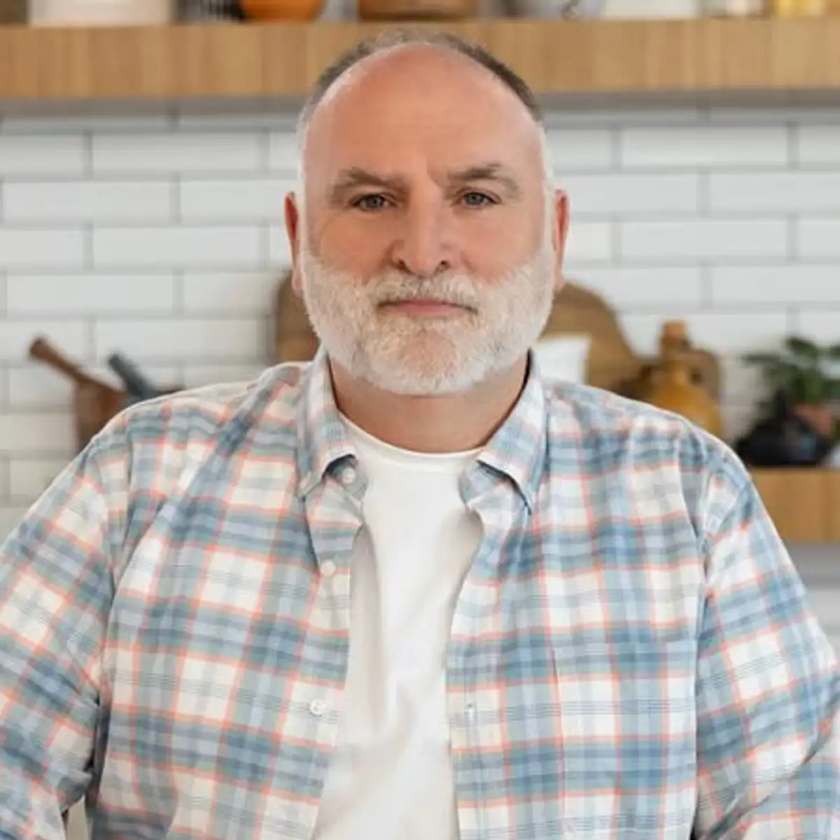 Chef José Andrés, sobre su receta de pimientos rellenos: "Solo necesitas dos latas y un ...