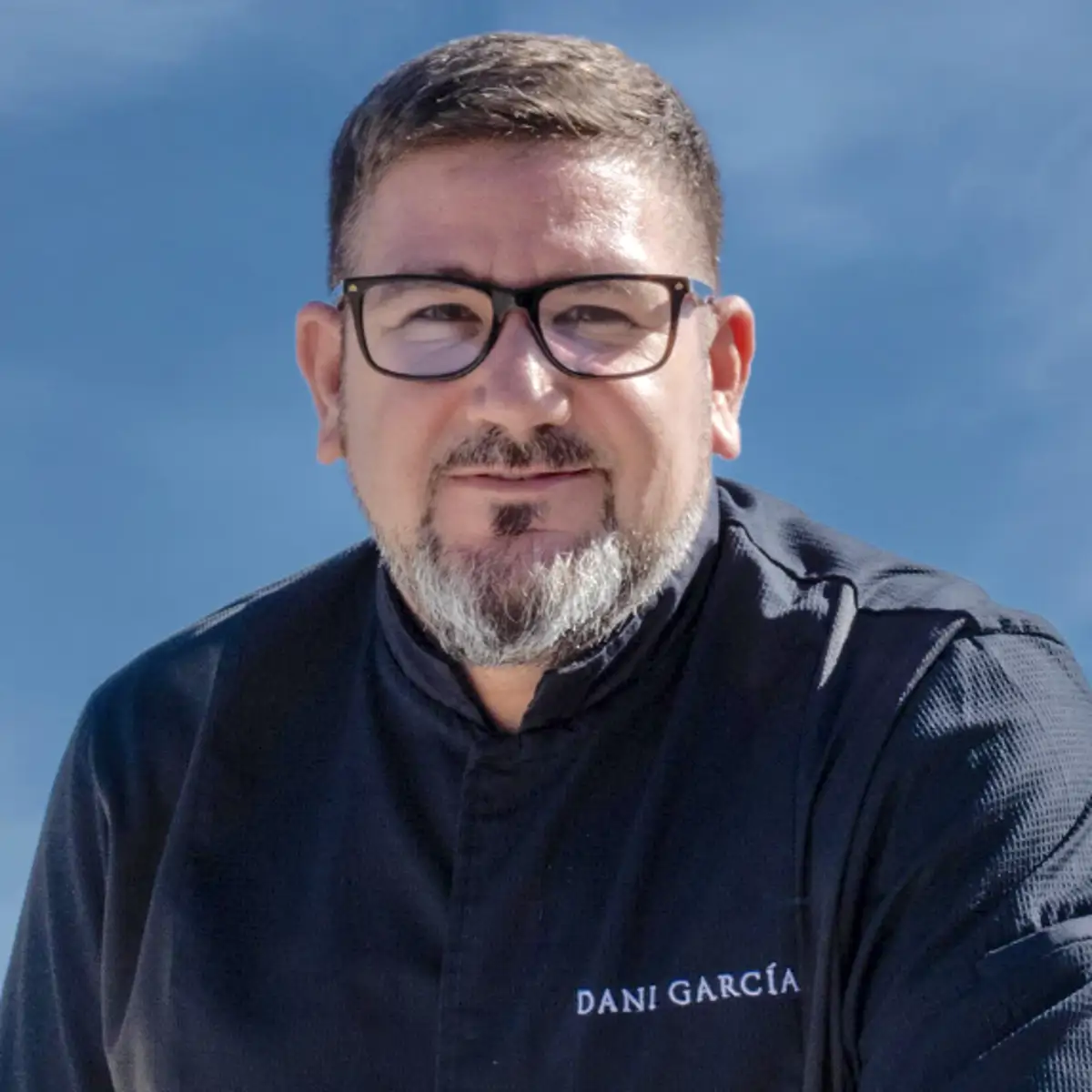 Dani García, chef, sobre su crema de calabacín con hojaldre: "El truco está en mojar los bordes ...
