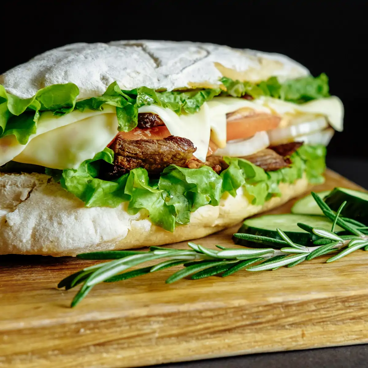 Sándwich de milanesa tucumano: el clásico argentino que no puede faltar ...
