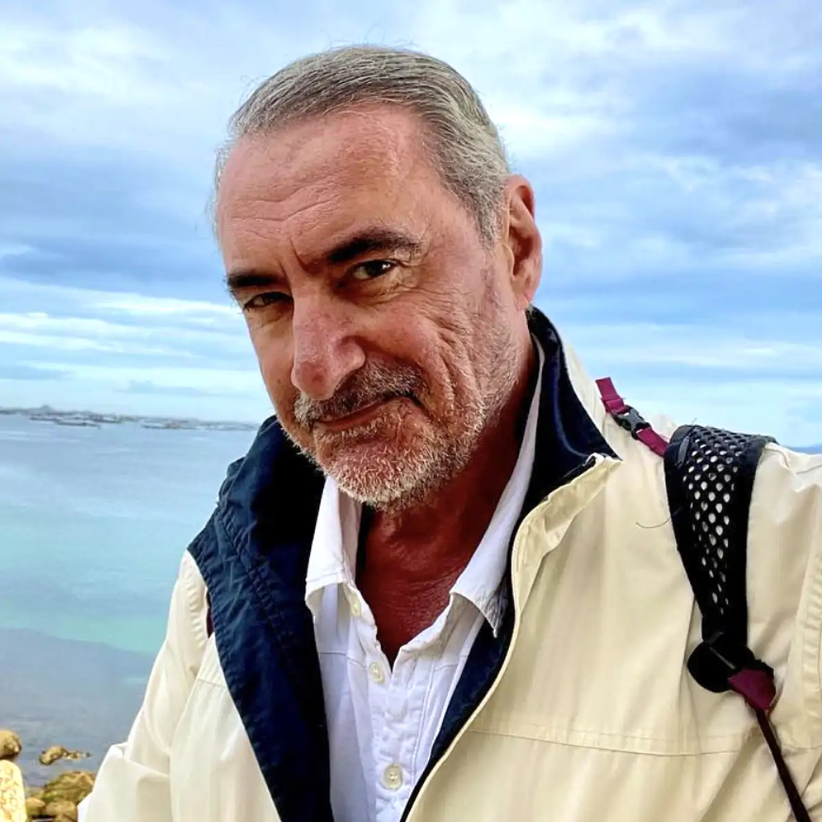 Carlos Herrera (68 años) revela el secreto de sus croquetas cremosas: "A la bechamel no le añado ...