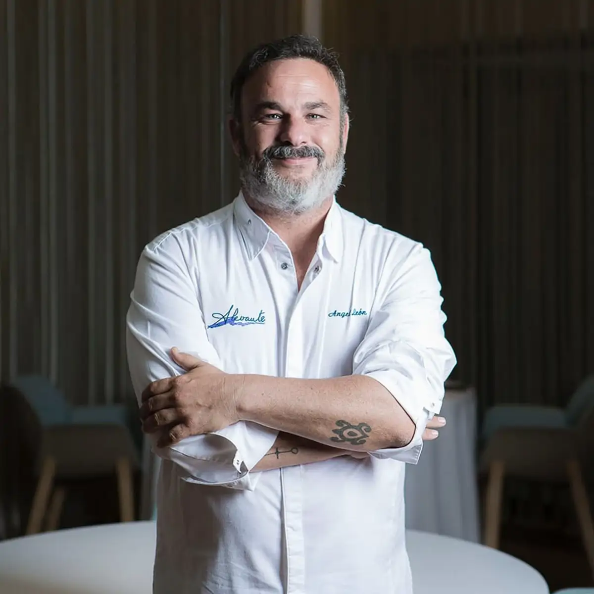 Ángel León, chef con 5 estrellas Michelin y su aperitivo navideño ...
