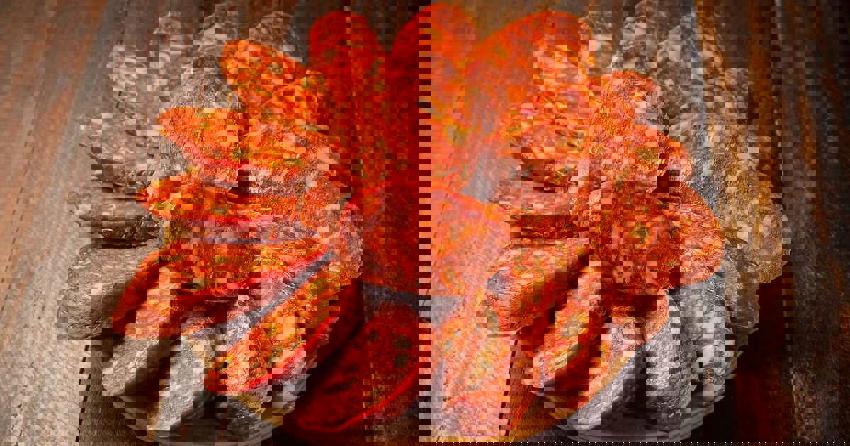 ¿Sabes cuál es el mejor chorizo del mundo? Lo fabrican en la Rioja y ...