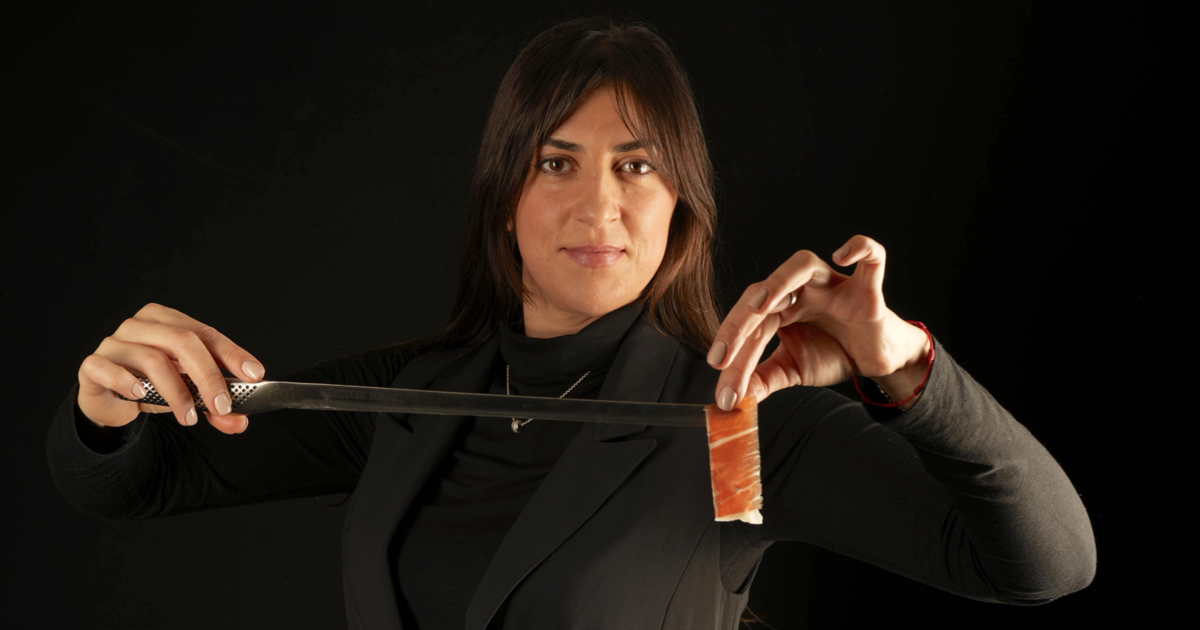 Laura Ocaña, cortadora de jamón: "Para conseguir lonchas finas y uniformes sigo siempre la ...