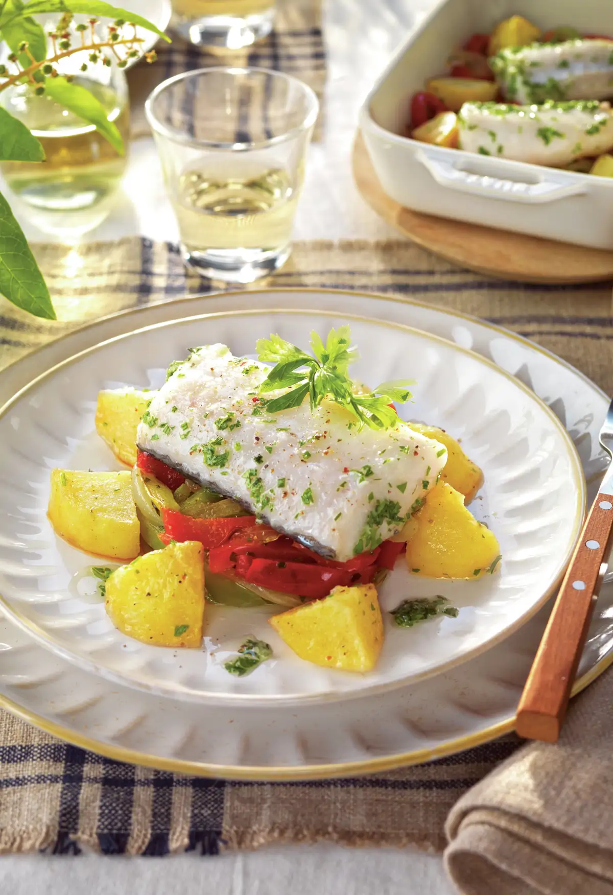 Merluza a la plancha con salteado de verduras