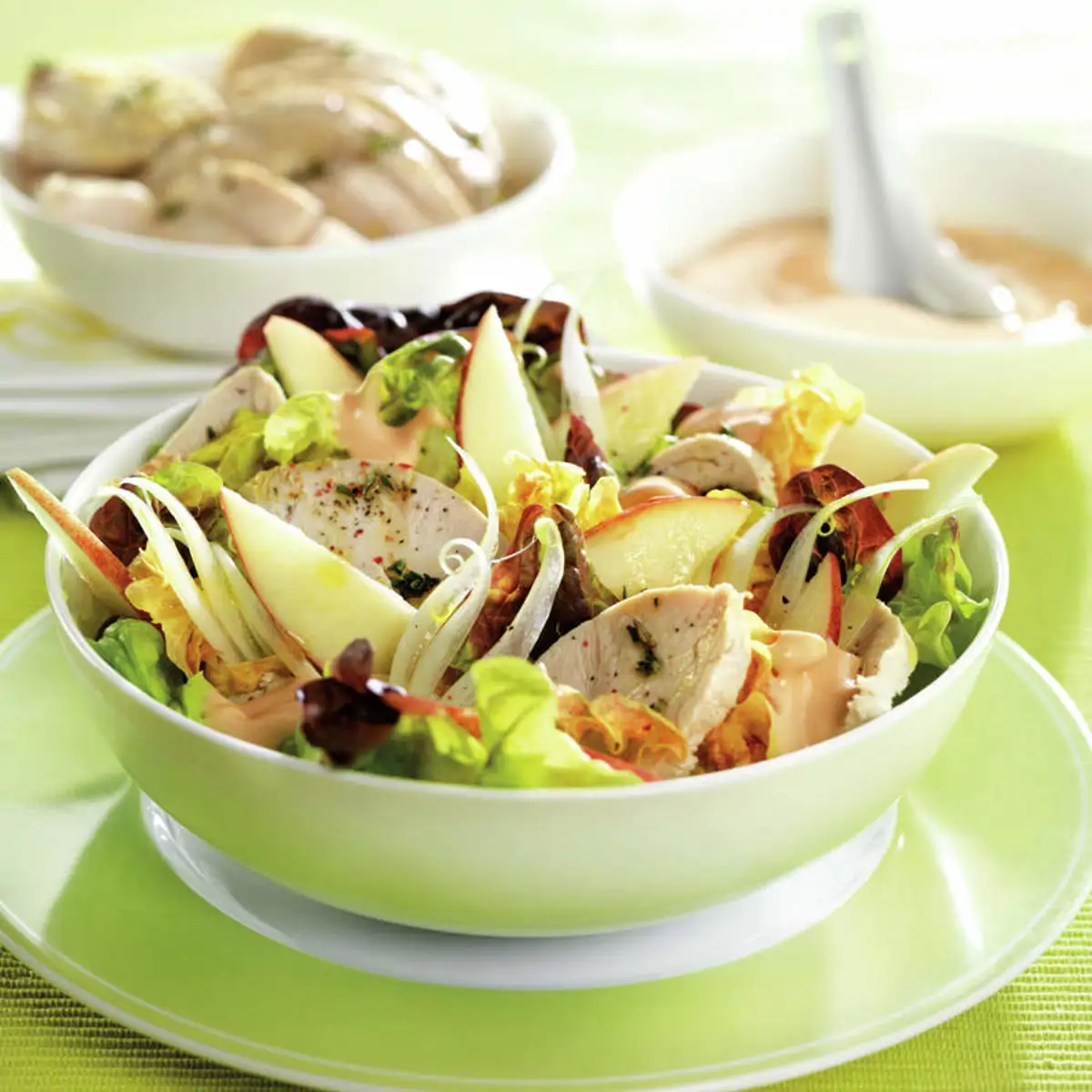 Ensalada de arroz crujiente y pollo marinado de Miguel Torres