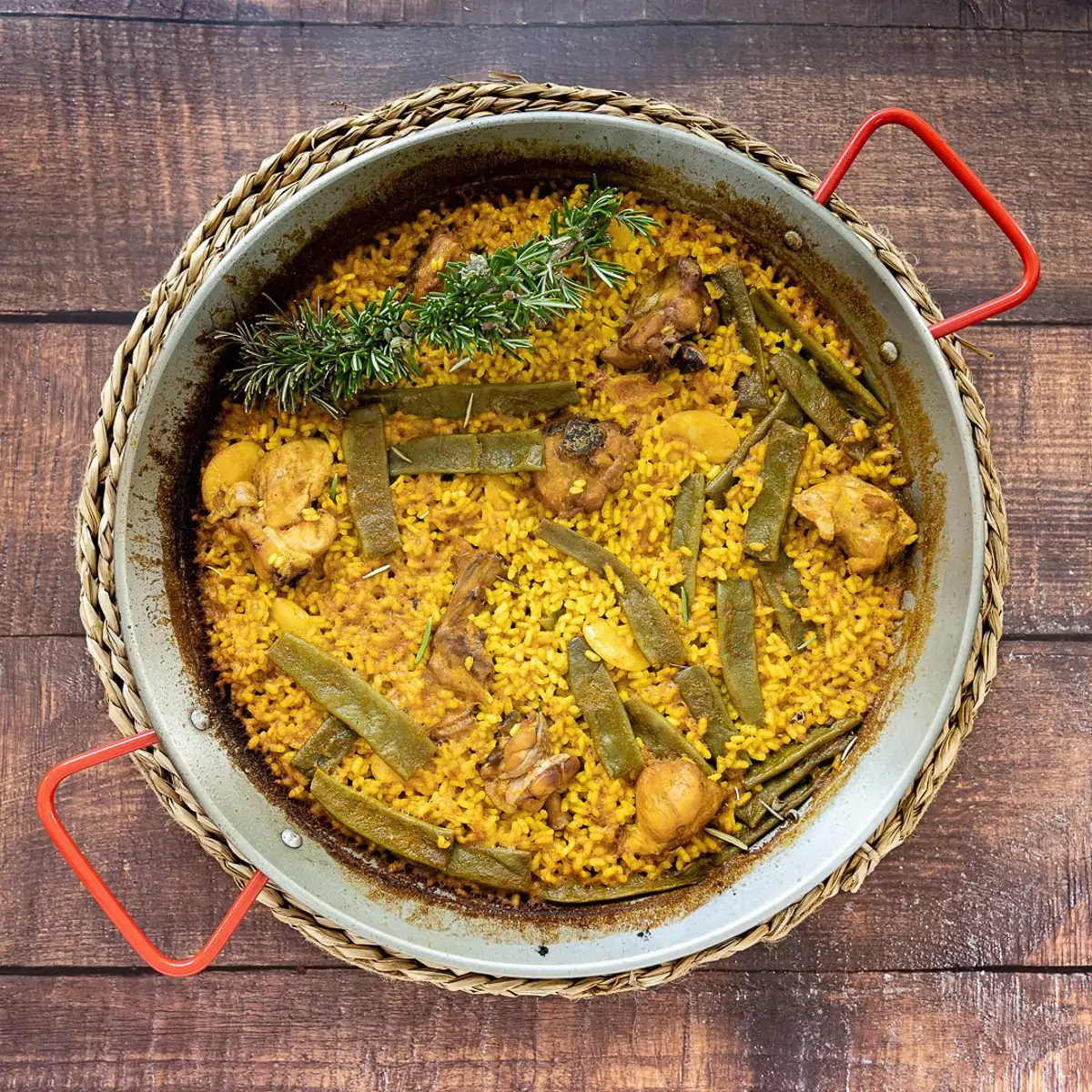 La paella valenciana tradicional de José Andrés