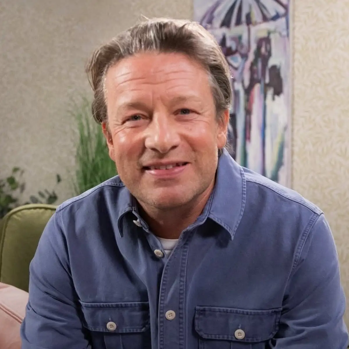 El pan de ajo esponjoso del chef inglés Jamie Oliver
